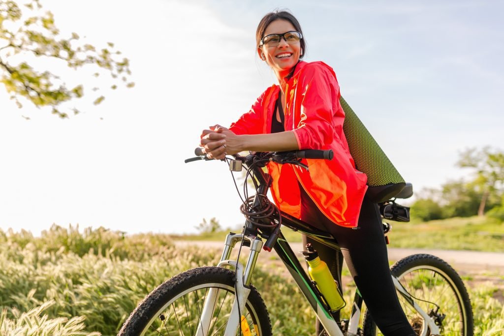 9 Health Benefits Of Regular Cycling | Women's LEAN BODY Formula
